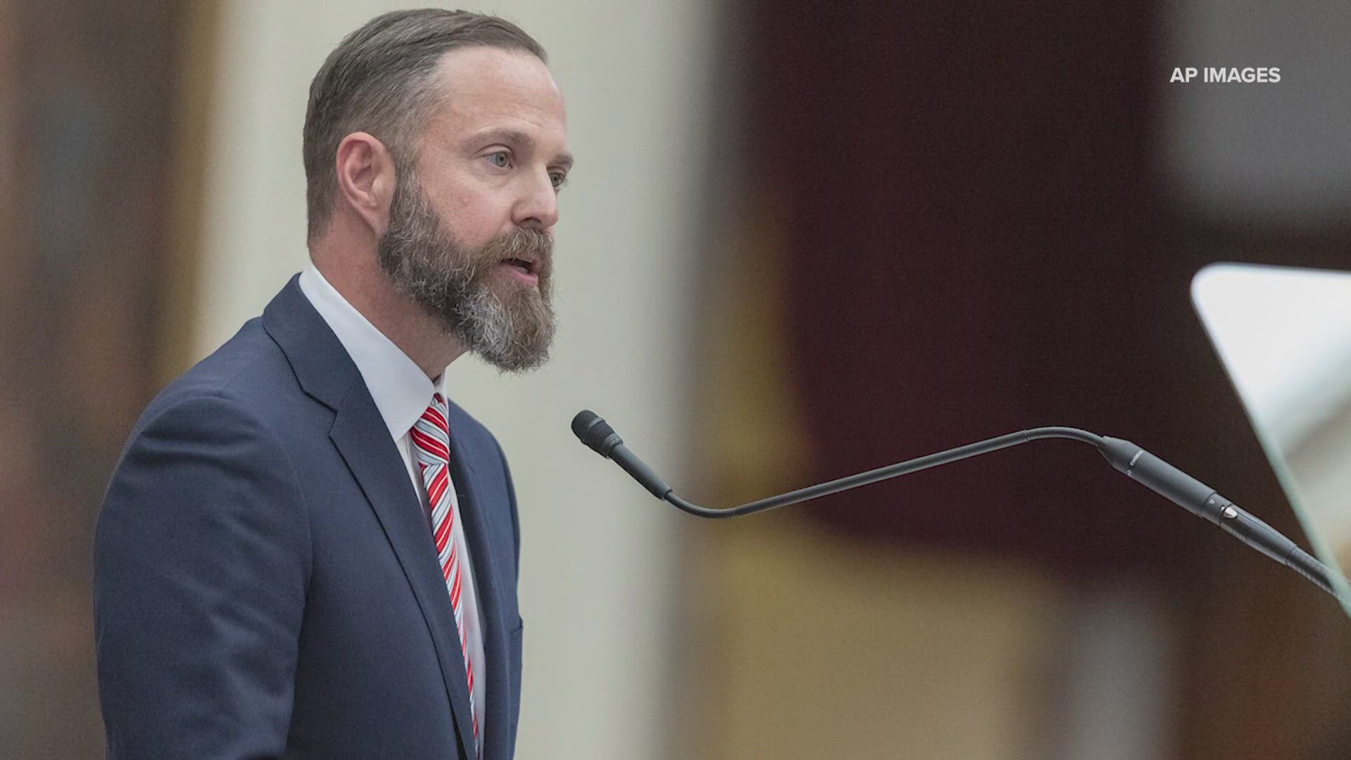 Speaker Burrows leads Texas House in historic school voucher push ...