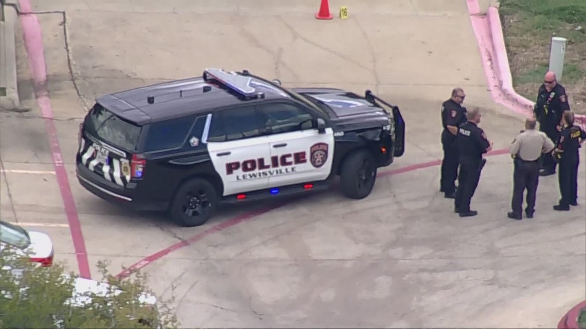 1 killed in shootout between 2 vehicles in Lewisville, police say ...