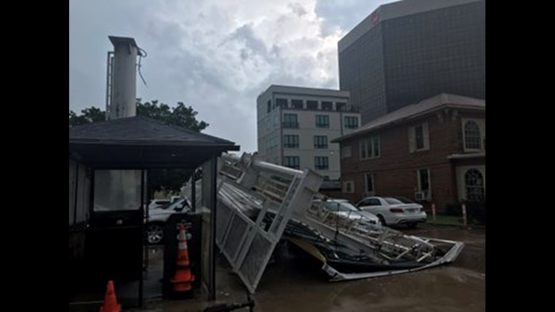 Crane collapse in downtown Dallas apartment complex kills one person ...