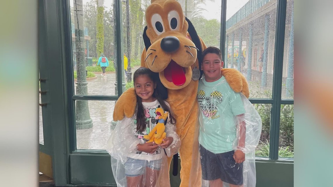 Travel agent shares photos of Disney characters visiting kids stuck in ...