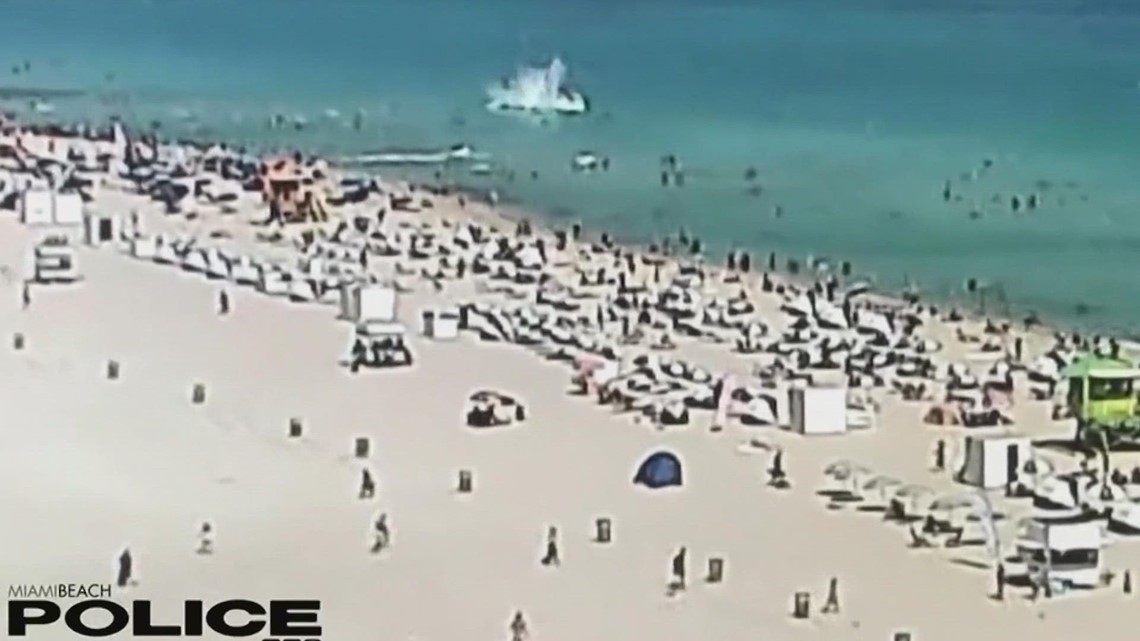 Helicopter crashes into ocean near swimmers in Miami Beach | wfaa.com