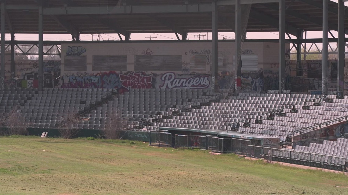 Fort Worth, Texas LaGrave Field being auctioned before demolition | wfaa.com