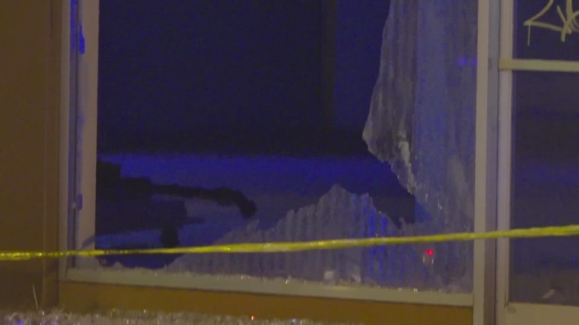 After suspects in vehicle shoot man outside Dallas club, off-duty ...