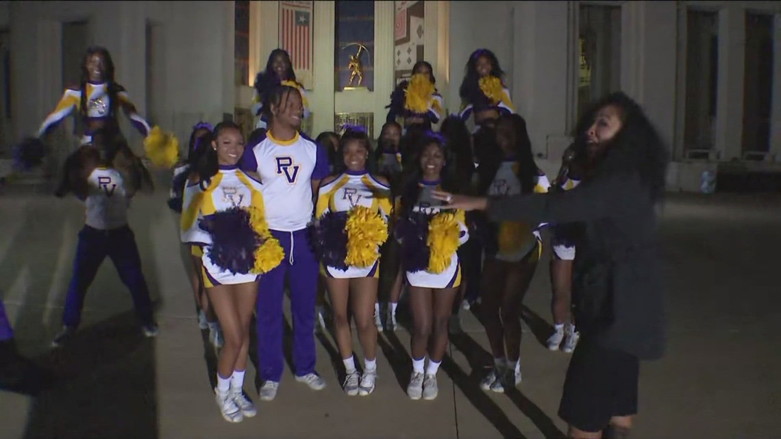 Prairie View A&M cheer team ready for State Fair Classic | wfaa.com