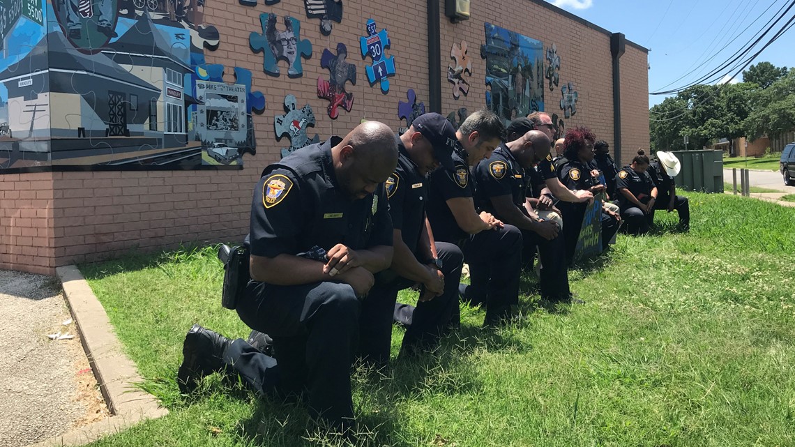 Fort Worth police pause for 8 minutes and 46 seconds in honor of George ...