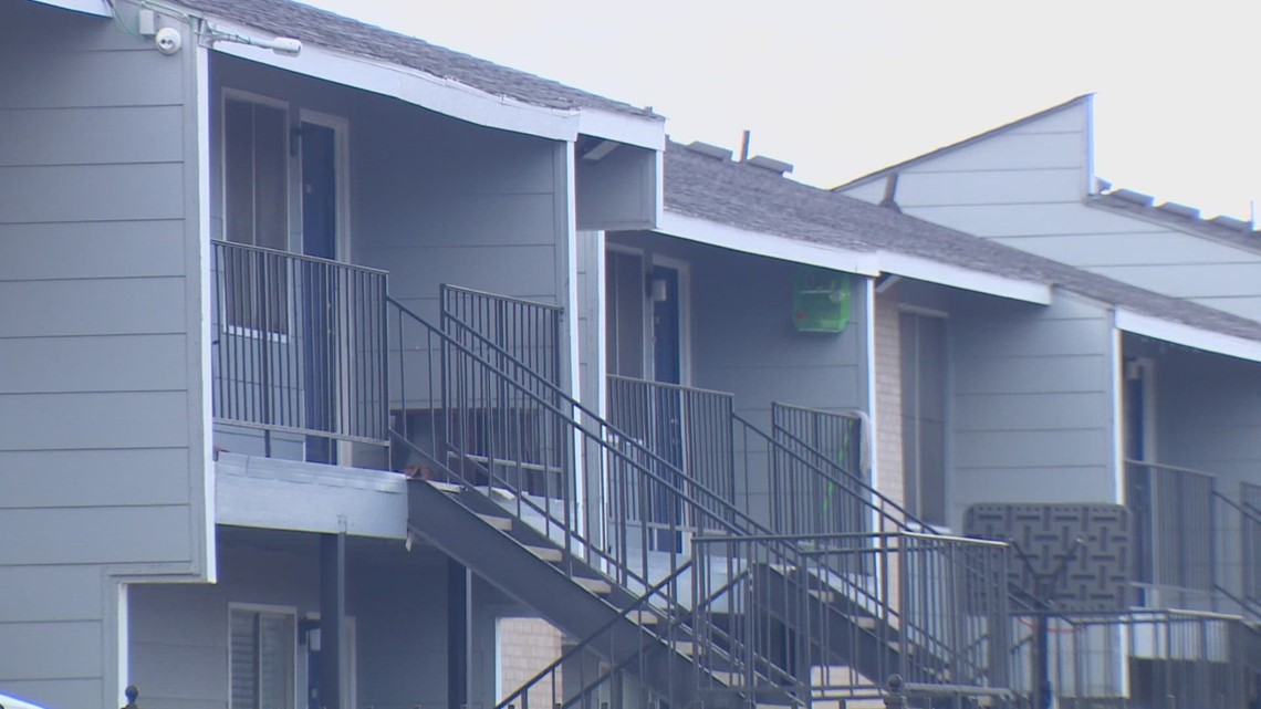 Haltom City PD arrest suspect who pointed gun at officers | wfaa.com