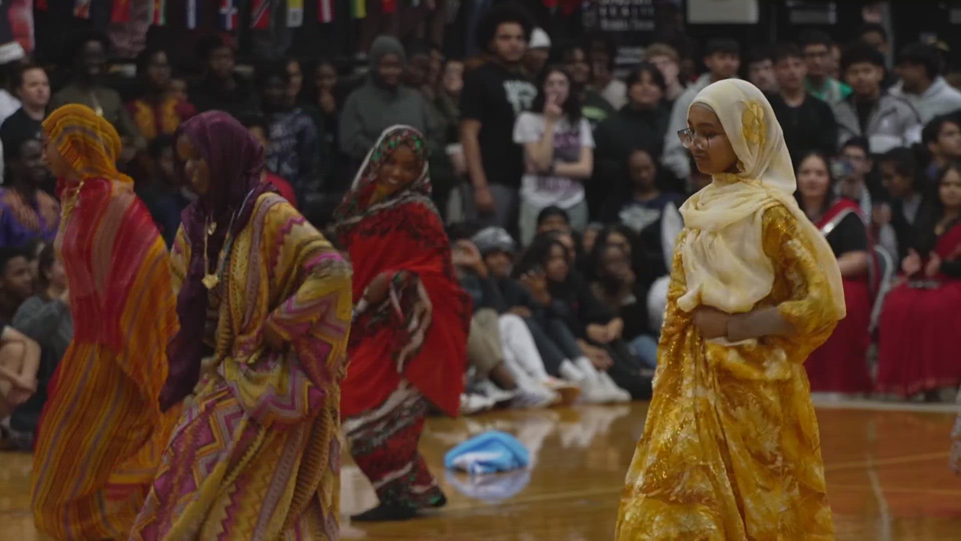 Texas students share culturally unique pep rally | wfaa.com