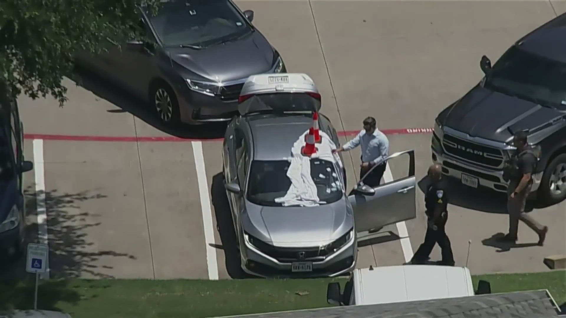 Plano murder suspect killed by police in Euless, officials say | wfaa.com