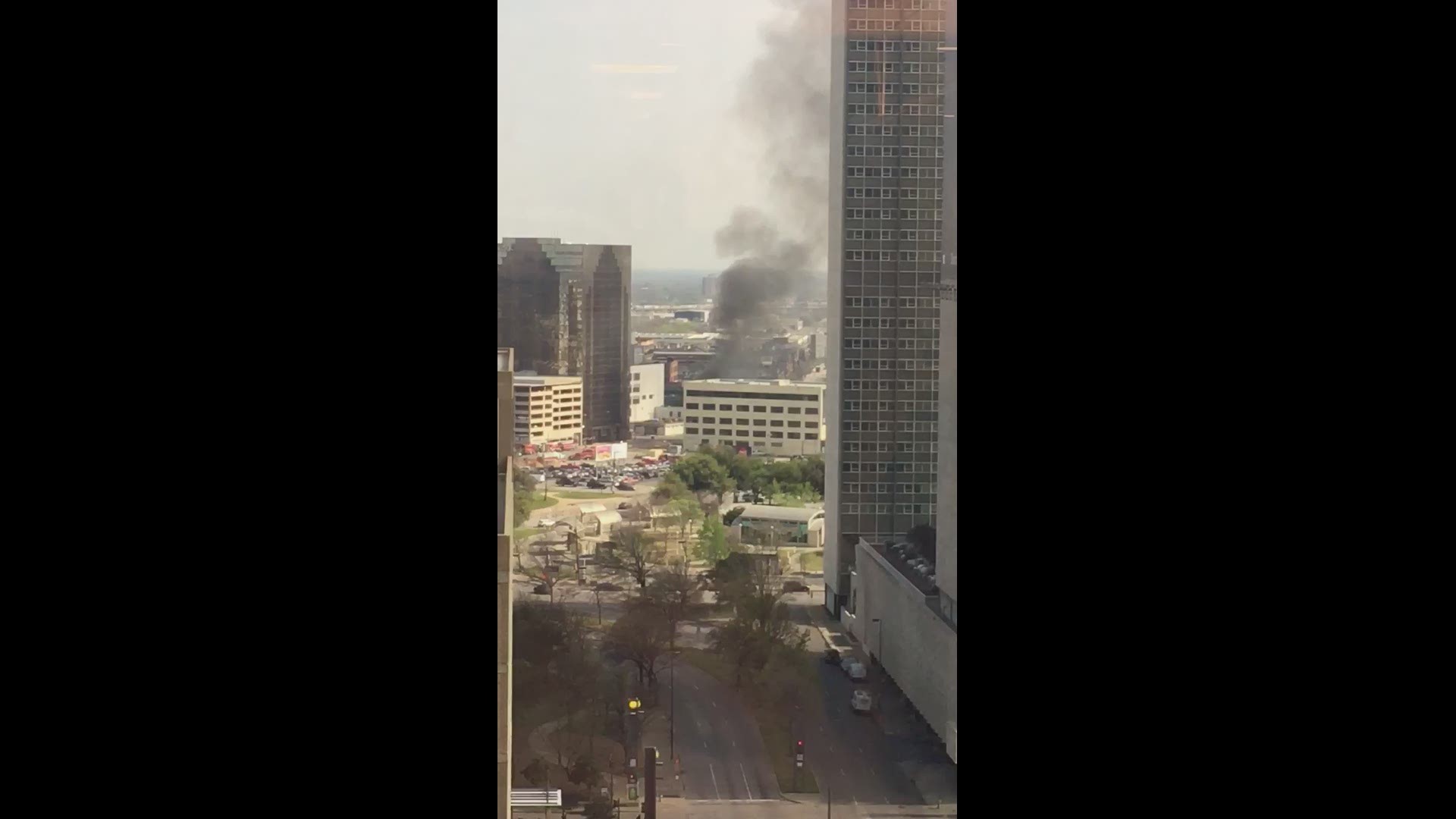 Cut gas line in downtown Dallas sparks fire | wfaa.com
