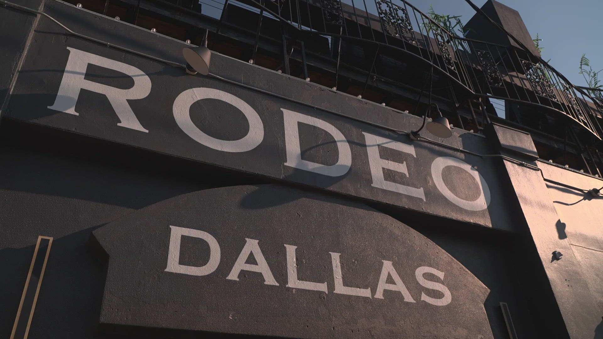 Popular, controversial Deep Ellum bar reopens after being chained shut ...