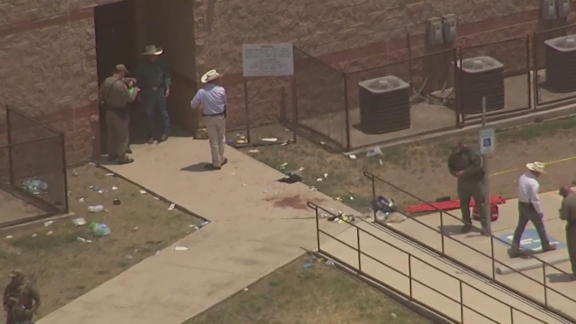 Uvalde shooting aftermath: What is the new gun reform bill? | wfaa.com