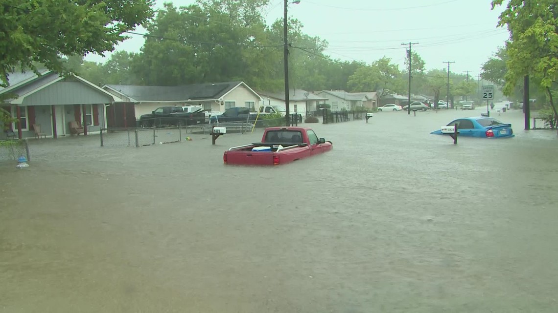 Heat wave, drought, fires and floods: Putting extreme Texas weather ...