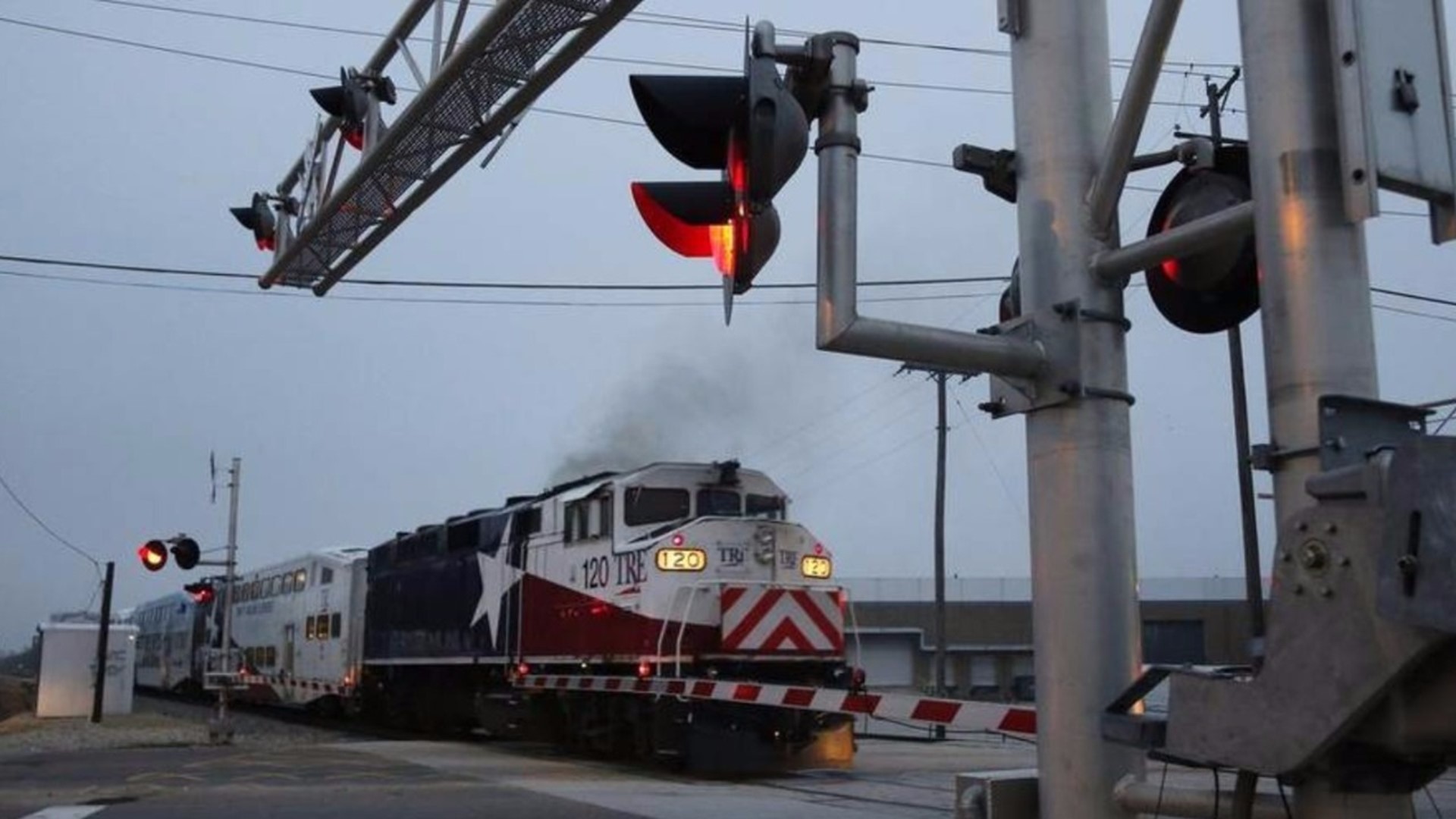 Trinity Railway Express may expand Dallas-Fort Worth service | wfaa.com