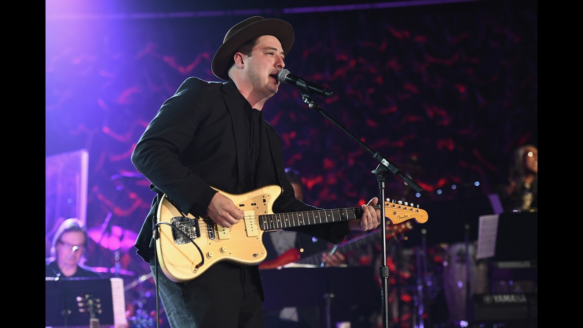 The story behind Mumford & Sons' new mini album | wfaa.com