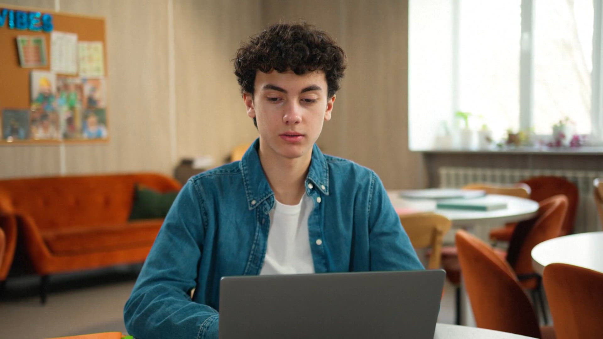 Teens struggle to find summer work in 2026 | wfaa.com
