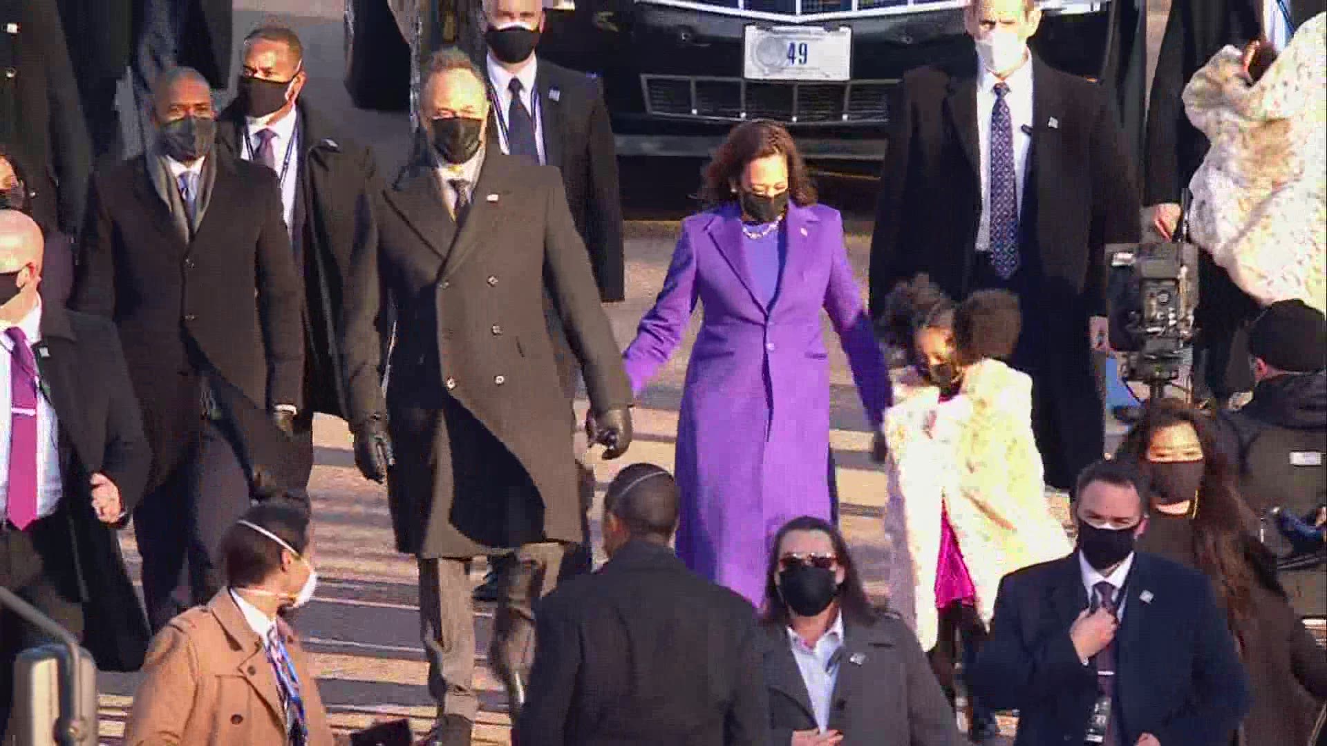 Kamala Harris walks to the White House | wfaa.com