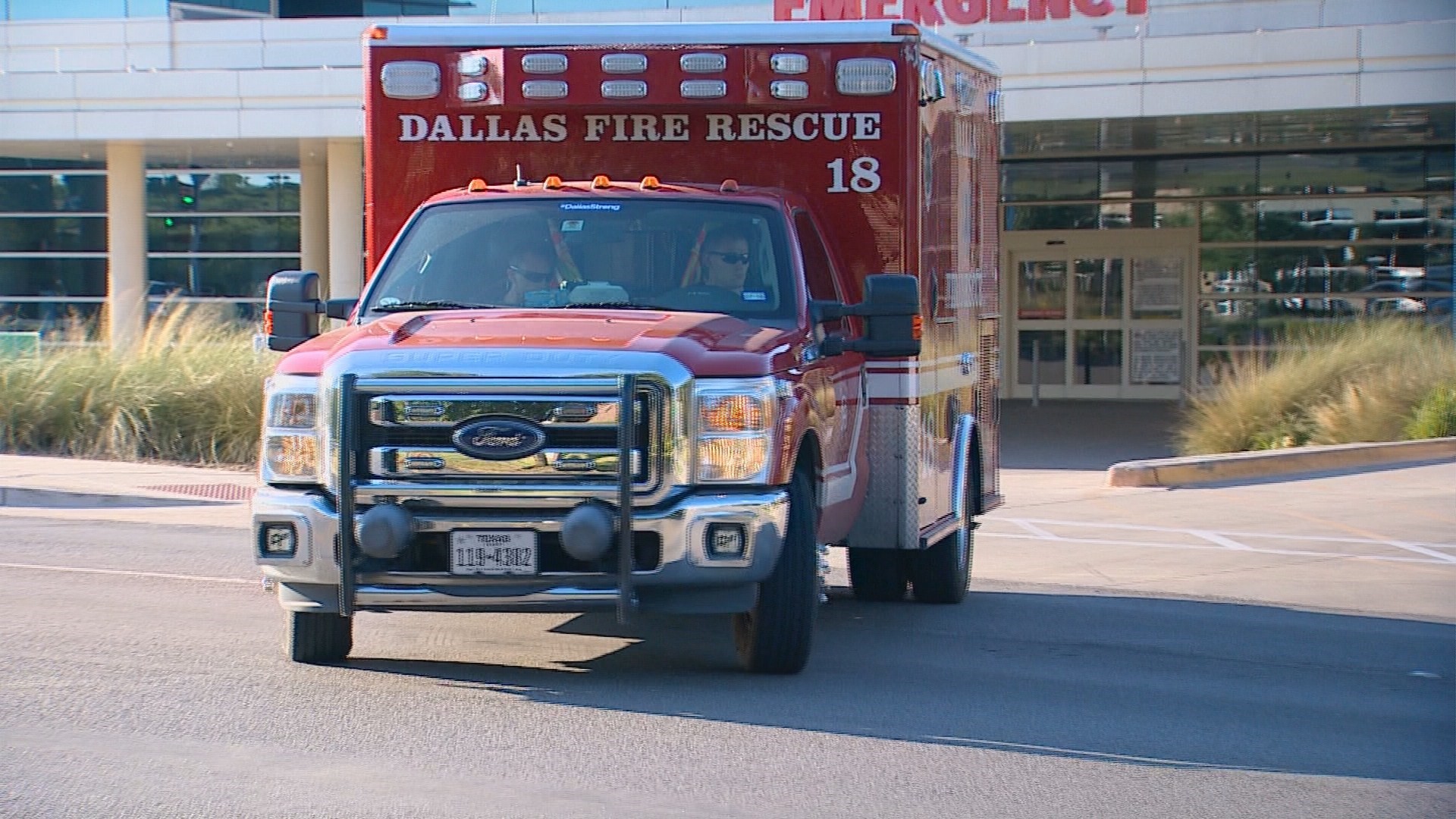 Dallas, Texas: 1 injured in Northwest Dallas house fire | wfaa.com