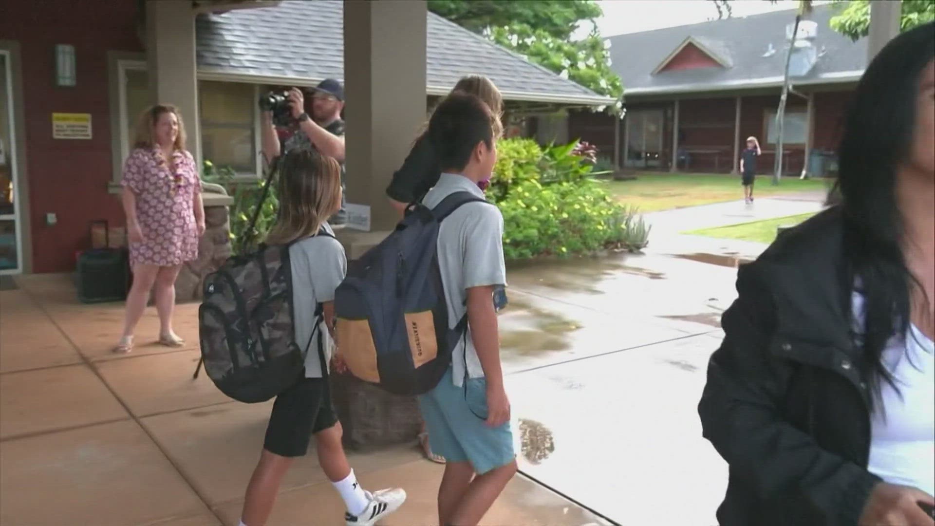 Hawaii fire death toll reaches 115; Maui school reopens as searches continue | wfaa.com