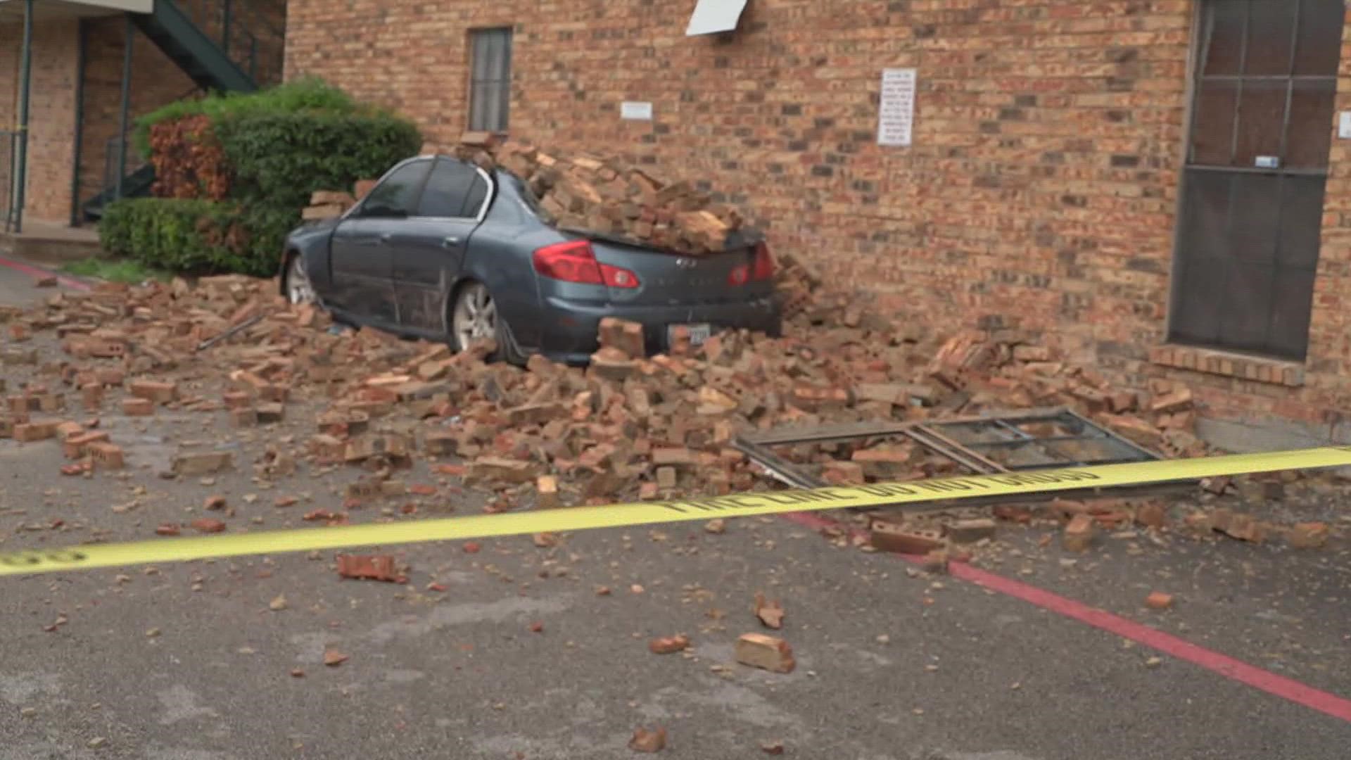 Strong storm knocks bricks off apartment wall and onto car in Dallas ...