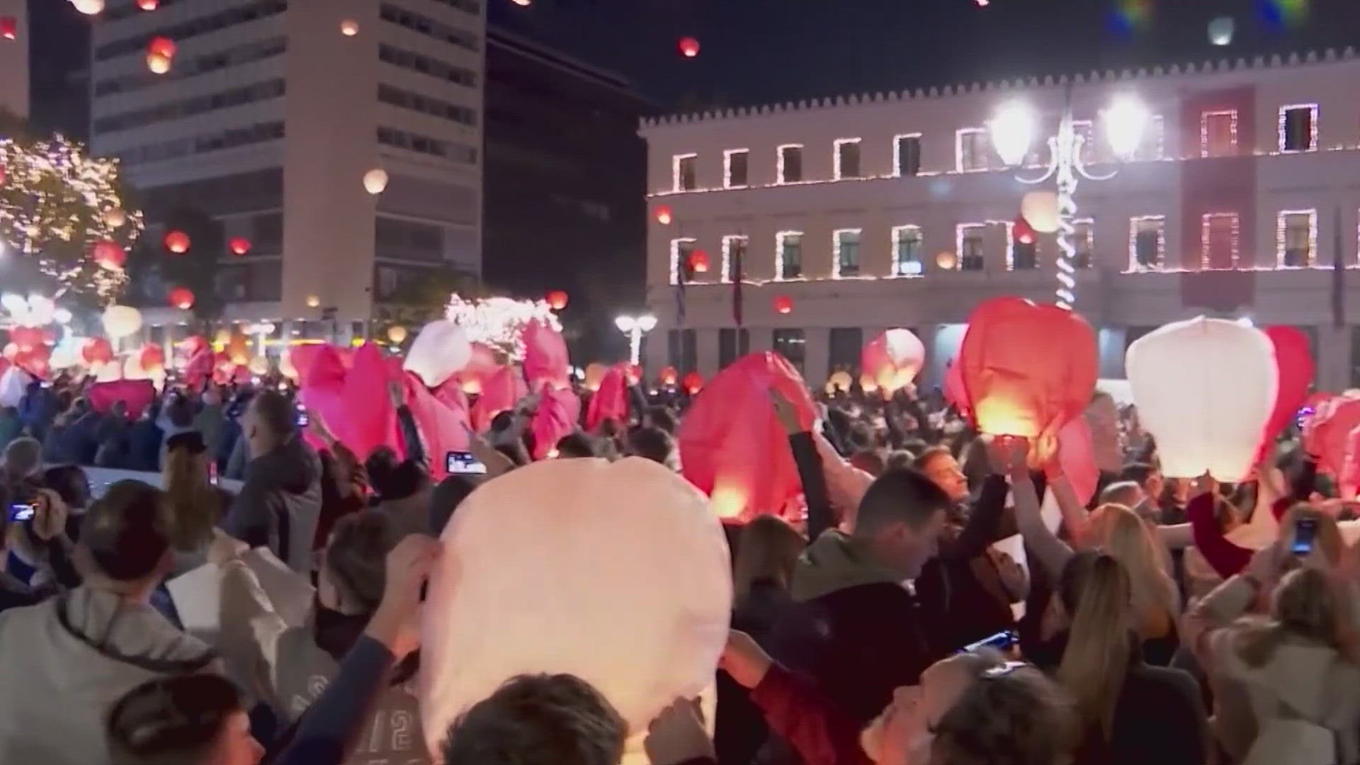 Christmas celebrations sparking across the world | wfaa.com