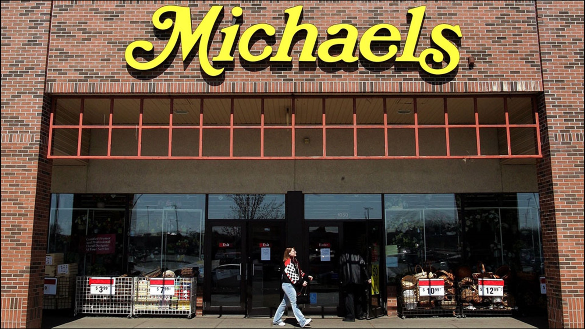 Michaels to close 94 Aaron Brothers stores, create store-within-a-store ...