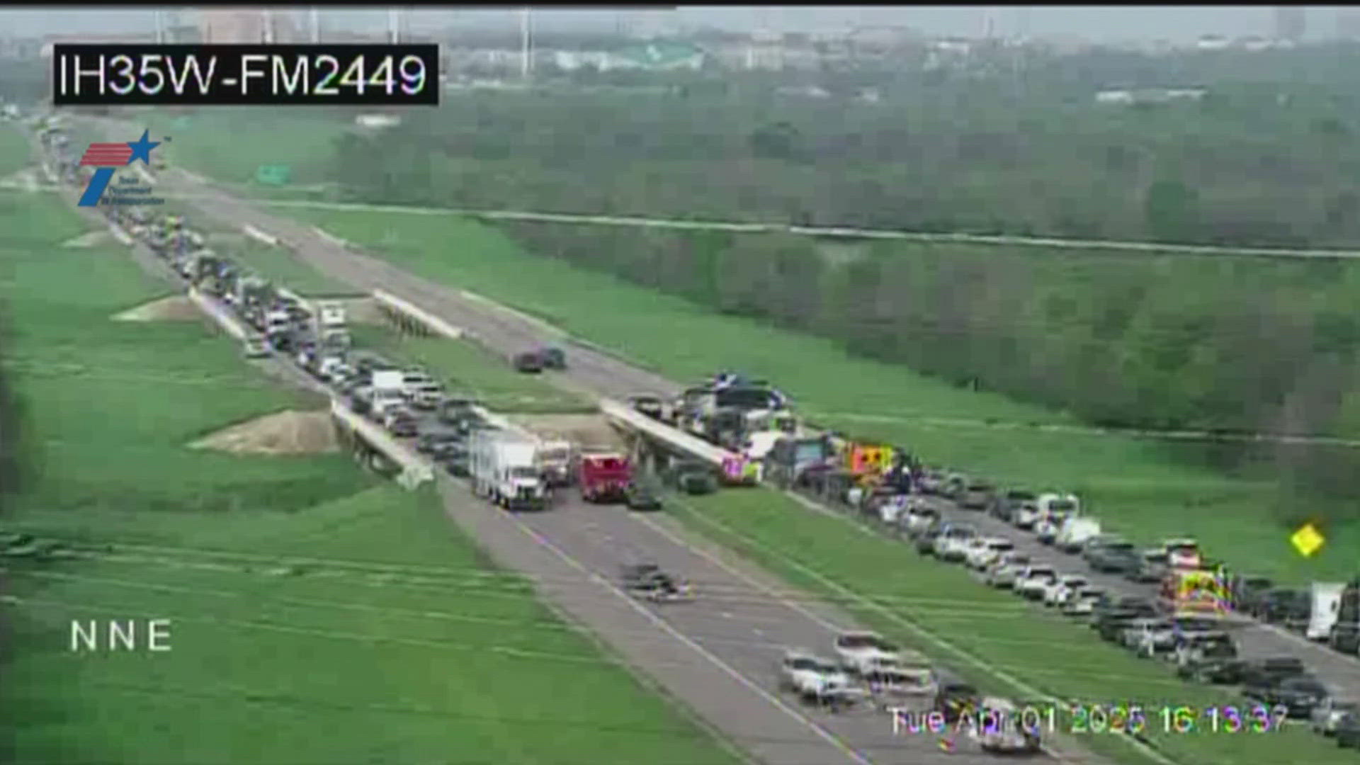 Major crash involving an RV shuts down northbound lanes of I-35W in ...