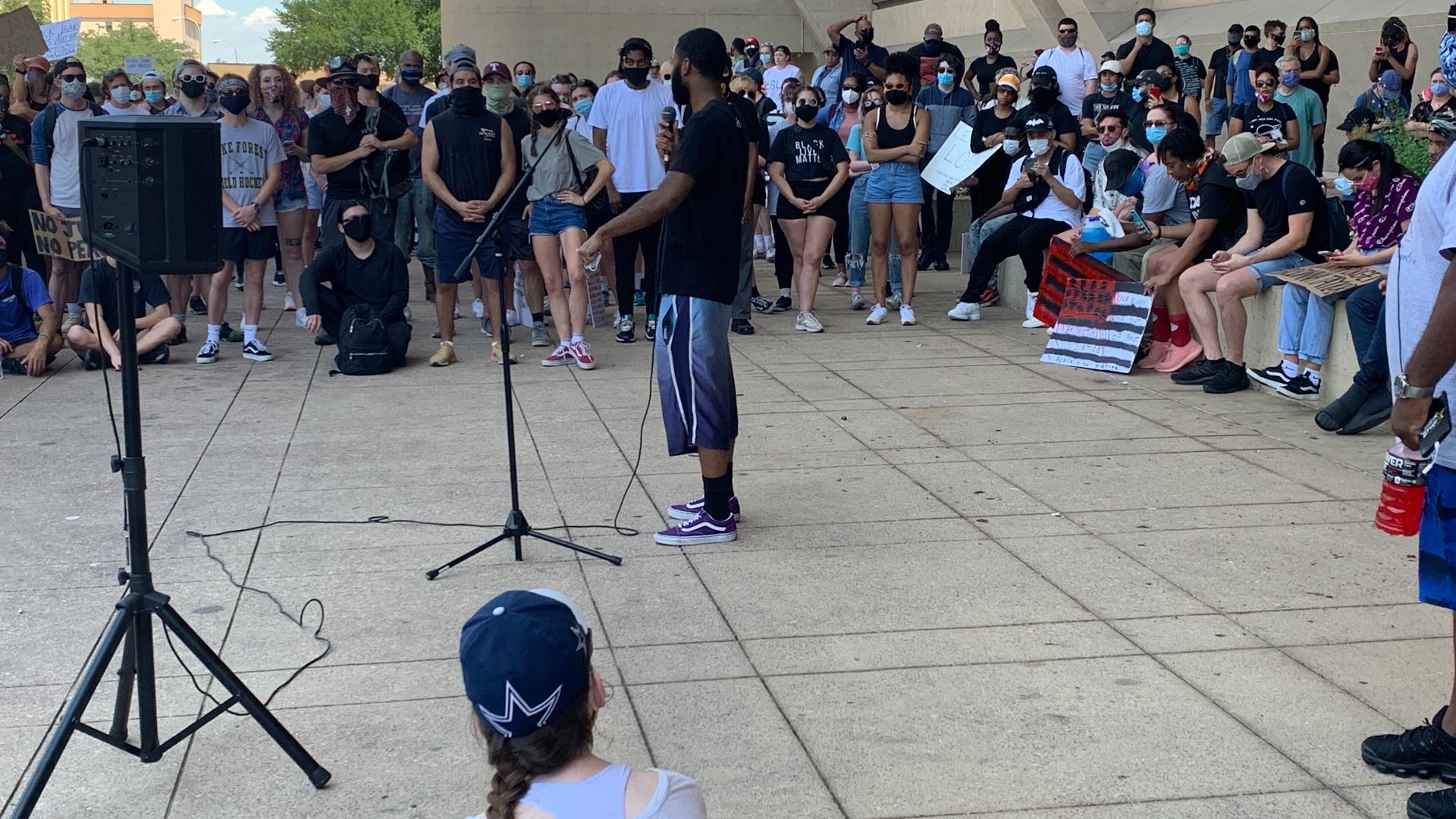 Live updates: Protesters gather in Dallas, Fort Worth on 7th day of ...