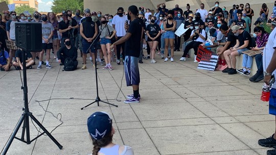 Live updates: Protesters gather in Dallas, Fort Worth on 7th day of ...