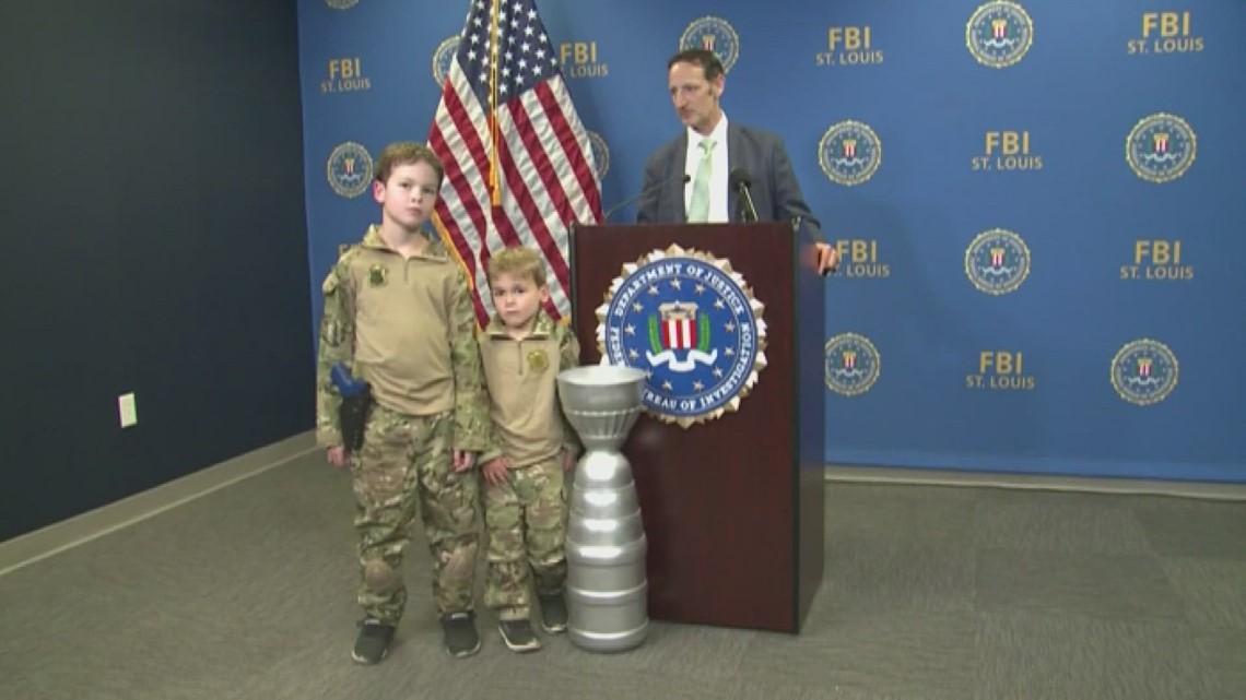 Kid brothers save Stanley Cup as FBI agents for a day | wfaa.com
