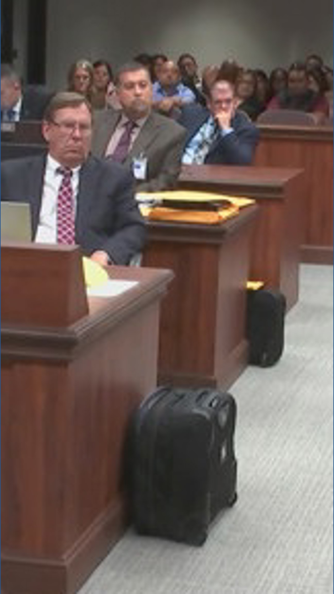 Uvalde school shooting trial: Judge stops proceedings over evidence ...
