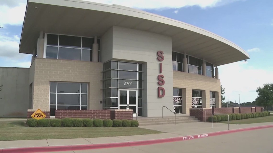 Sherman, Texas ISD board reinstates 'Oklahoma!' cast | wfaa.com
