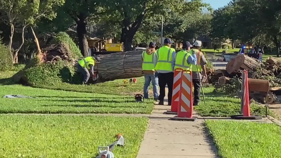Crews work to restore power, fix damage as powerful wind gusts blew ...