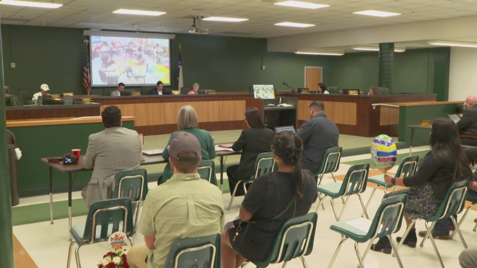 TEA announces that it will remove the superintendent of Lake Worth ISD ...