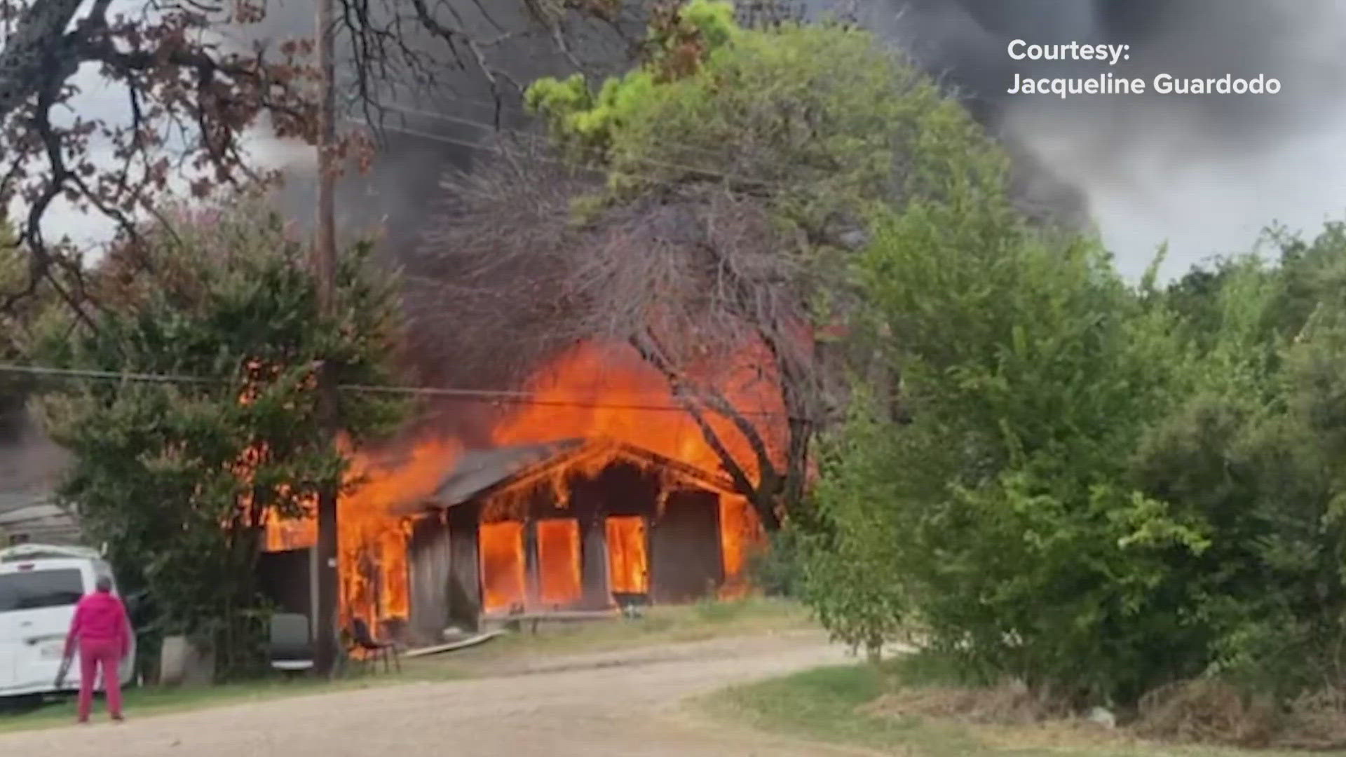 Three homes catch fire in Denton County | wfaa.com