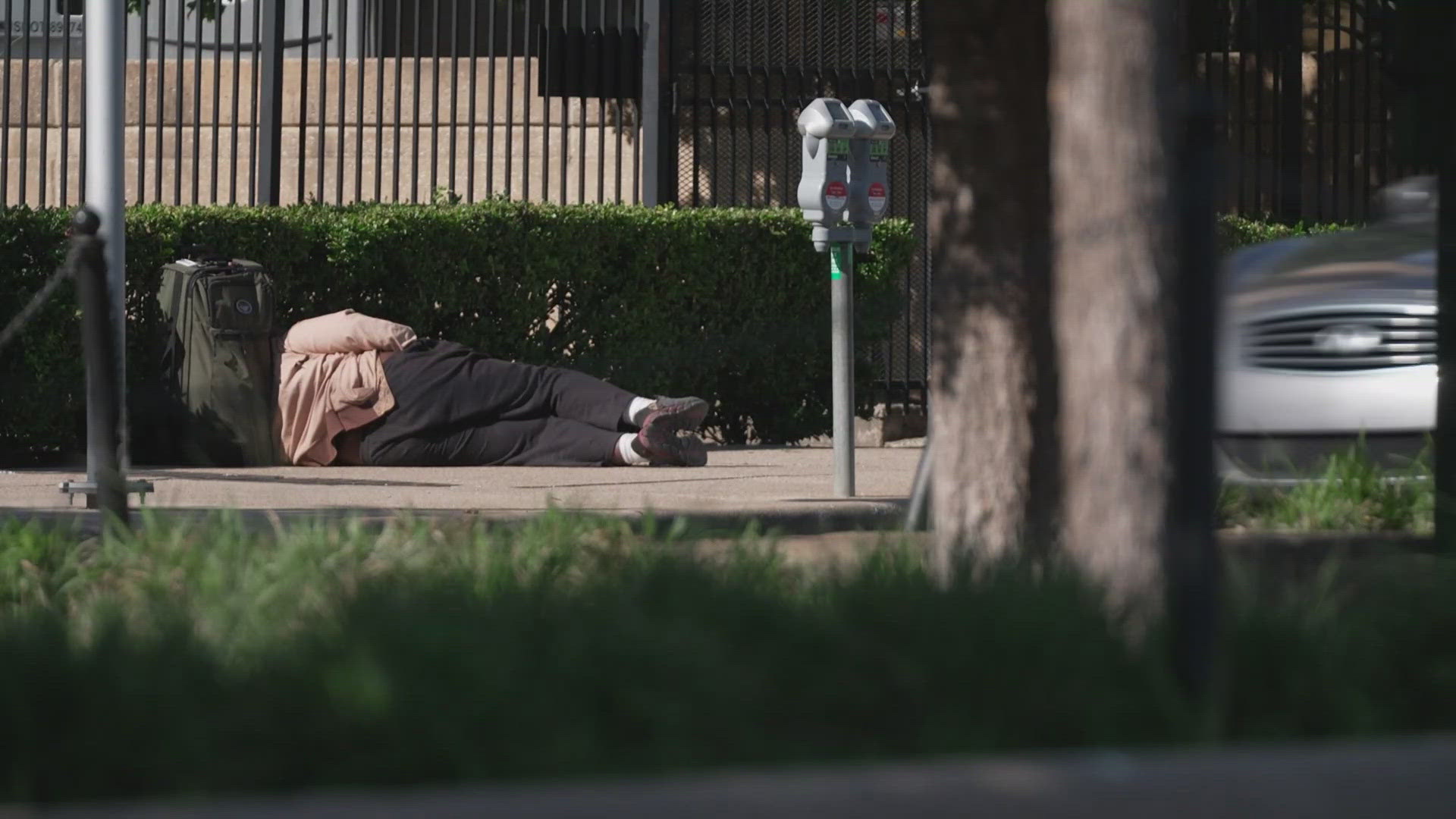 Dallas seeks to revitalize Downtown with more police ban on sleeping on ...