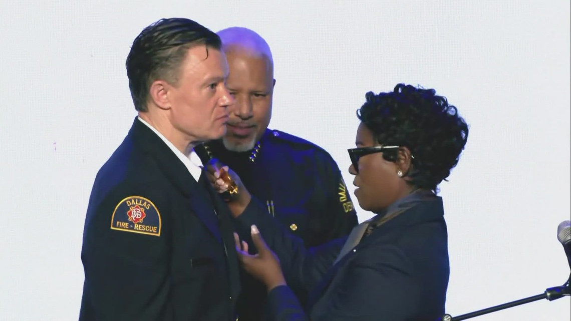Joint swearing-in ceremony for the new Dallas police and fire chief ...