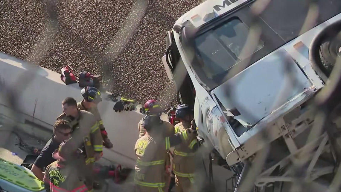 Bus falls off overpass in Houston, TX | wfaa.com