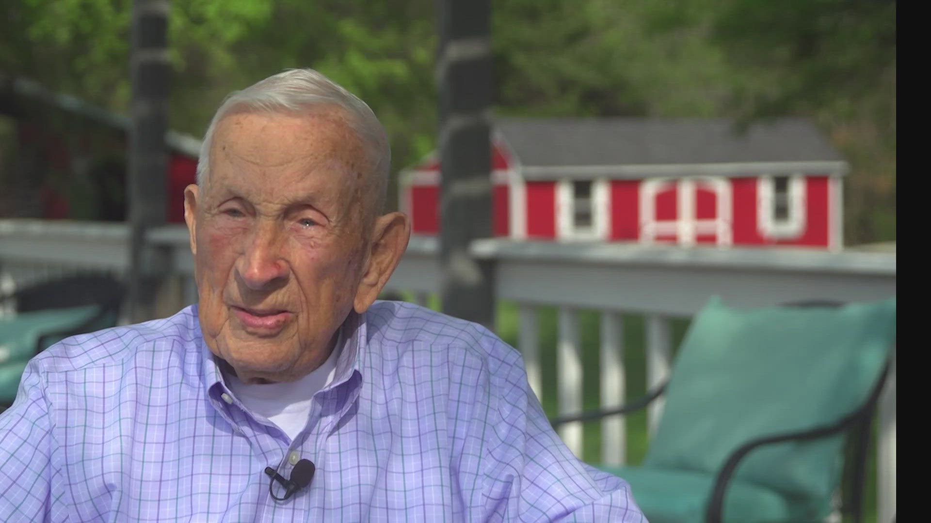 100-year-old North Texas veteran and Iwo Jima survivor honored in ...