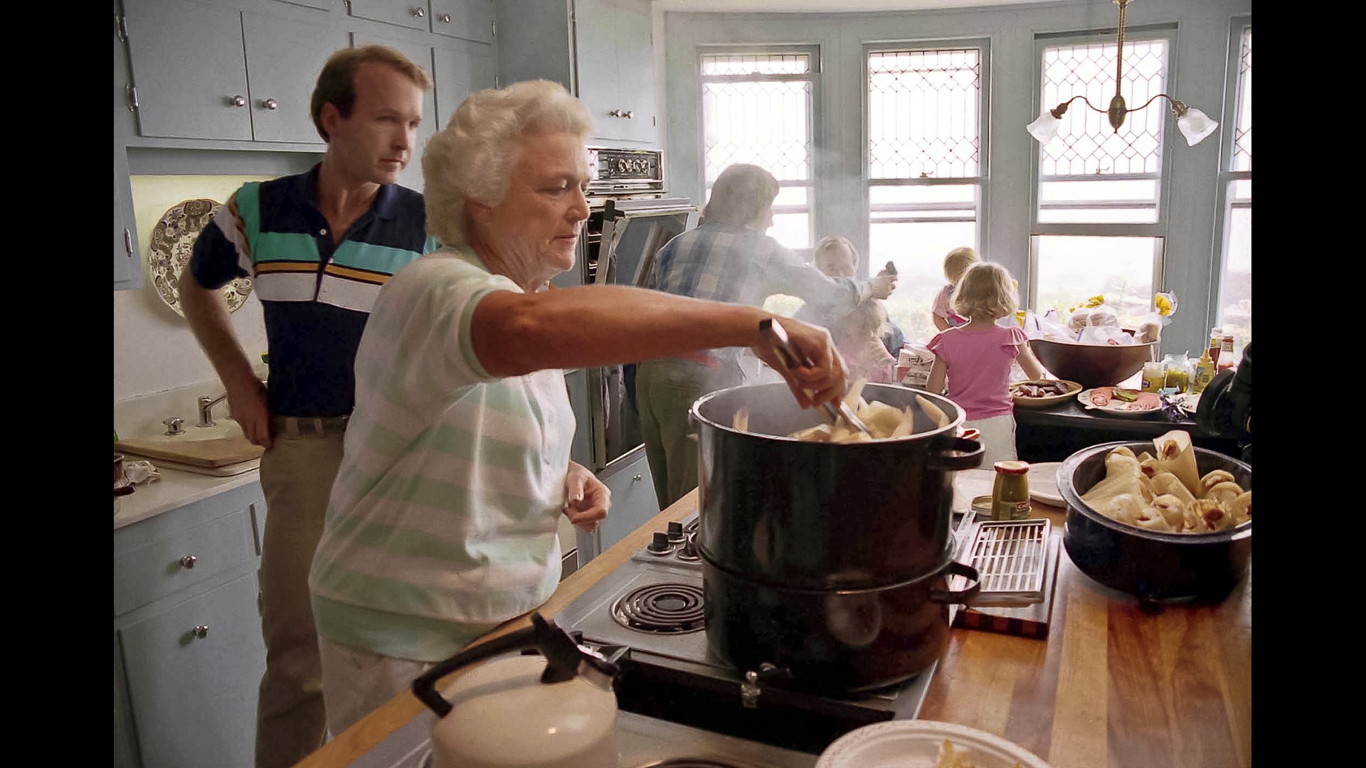 PHOTOS: Barbara Bush through the years | wfaa.com