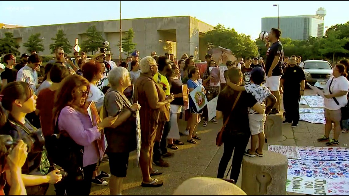 'These are lives:' Rally held to voice anger about missing immigrant ...