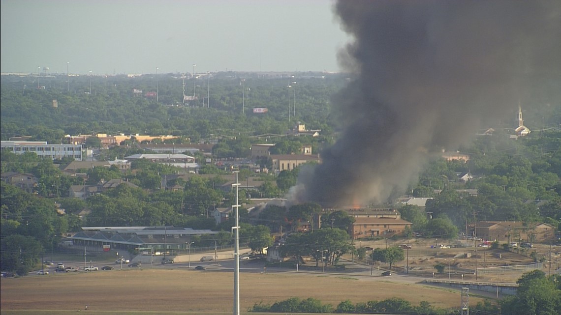 Four-alarm fire burns down apartment buildings in Oak Cliff | wfaa.com