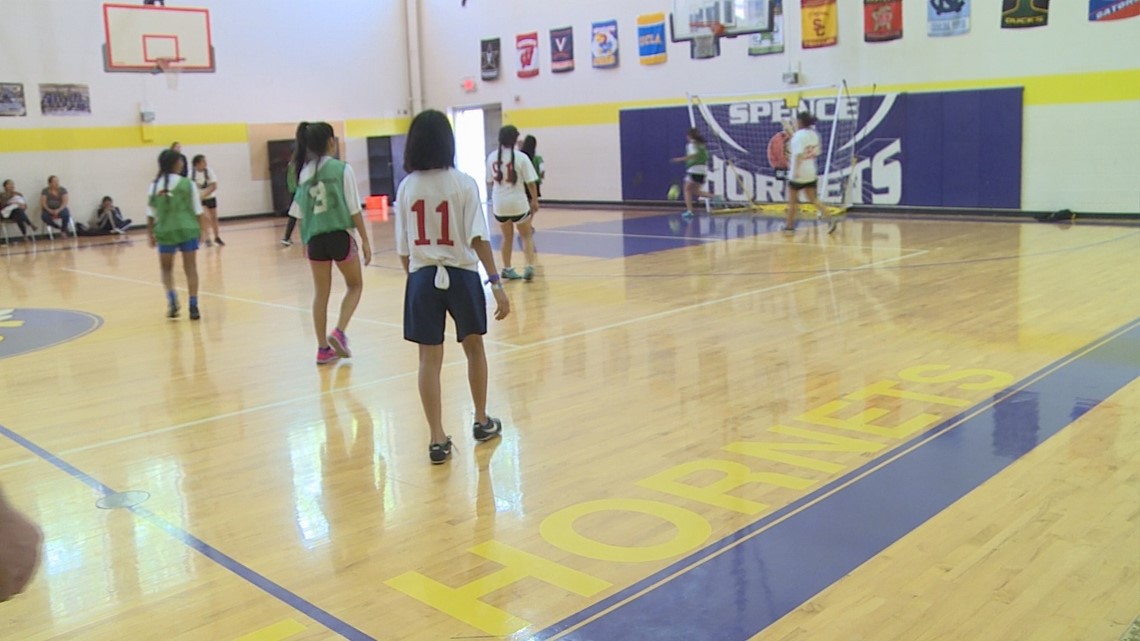 Girls 'futsal' indoor soccer team raising funds for World Futsal ...