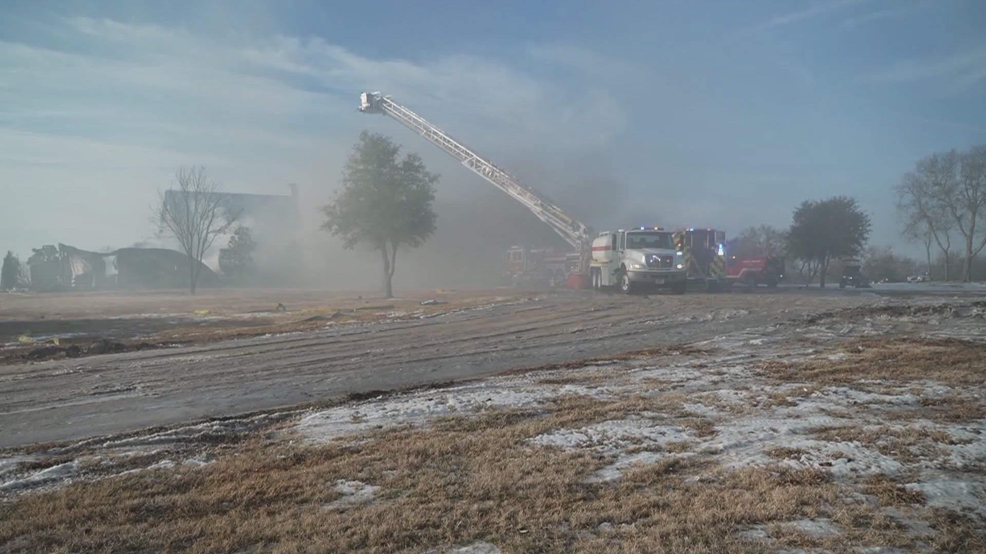 Firefighters battle a major blaze at a Rockwall home, officials say ...