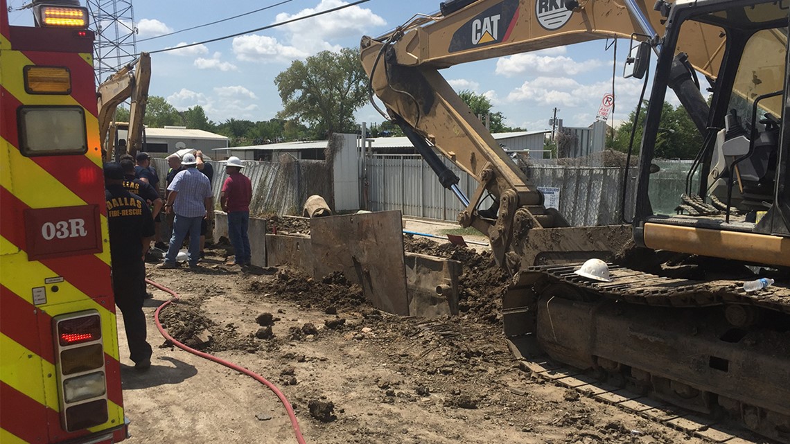 Worker dies after being pulled from trench at construction site | wfaa.com