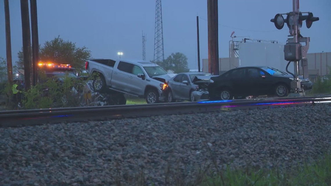 Fort Worth, TX: Man charged in 5-car fatal pileup, police say | wfaa.com