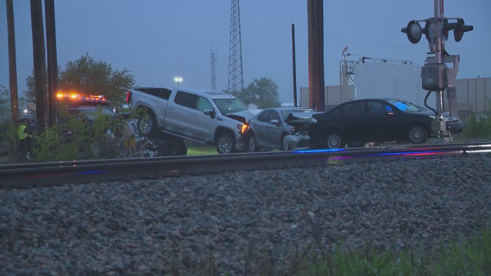 Fort Worth, TX: At least 3 killed in multi-vehicle crash, police say ...