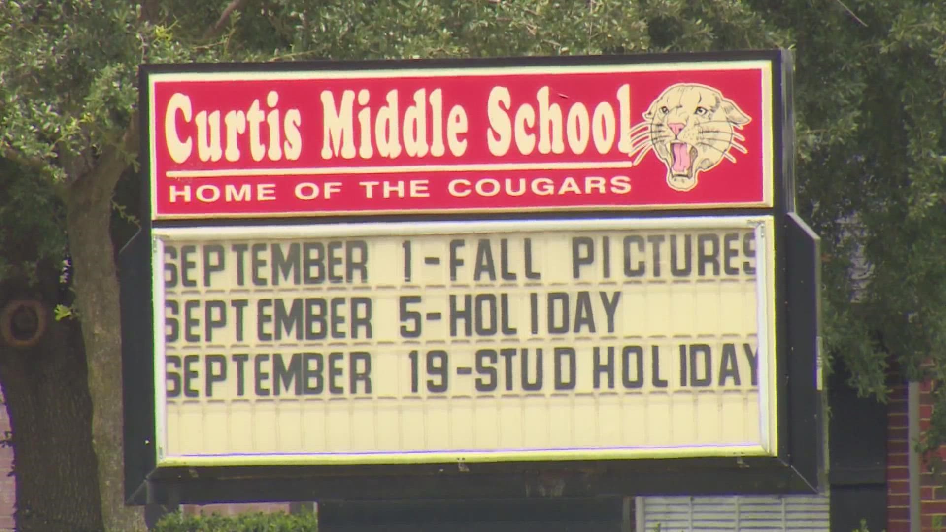 North Texas middle school janitor charged for online solicitation of a ...