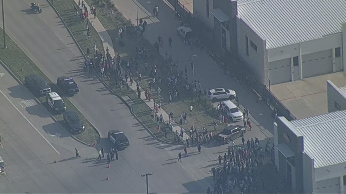 Allen Premium Outlets shooter now dead, Collin County Sheriff says ...