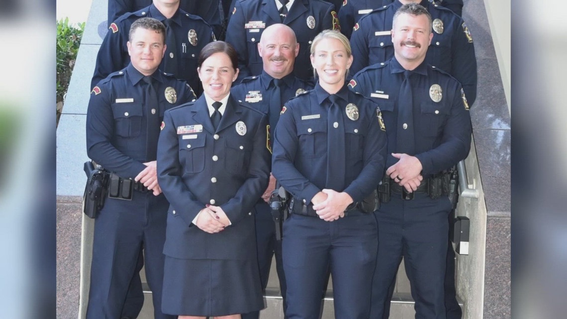 Two women make history by being named to the city's SWAT team | wfaa.com