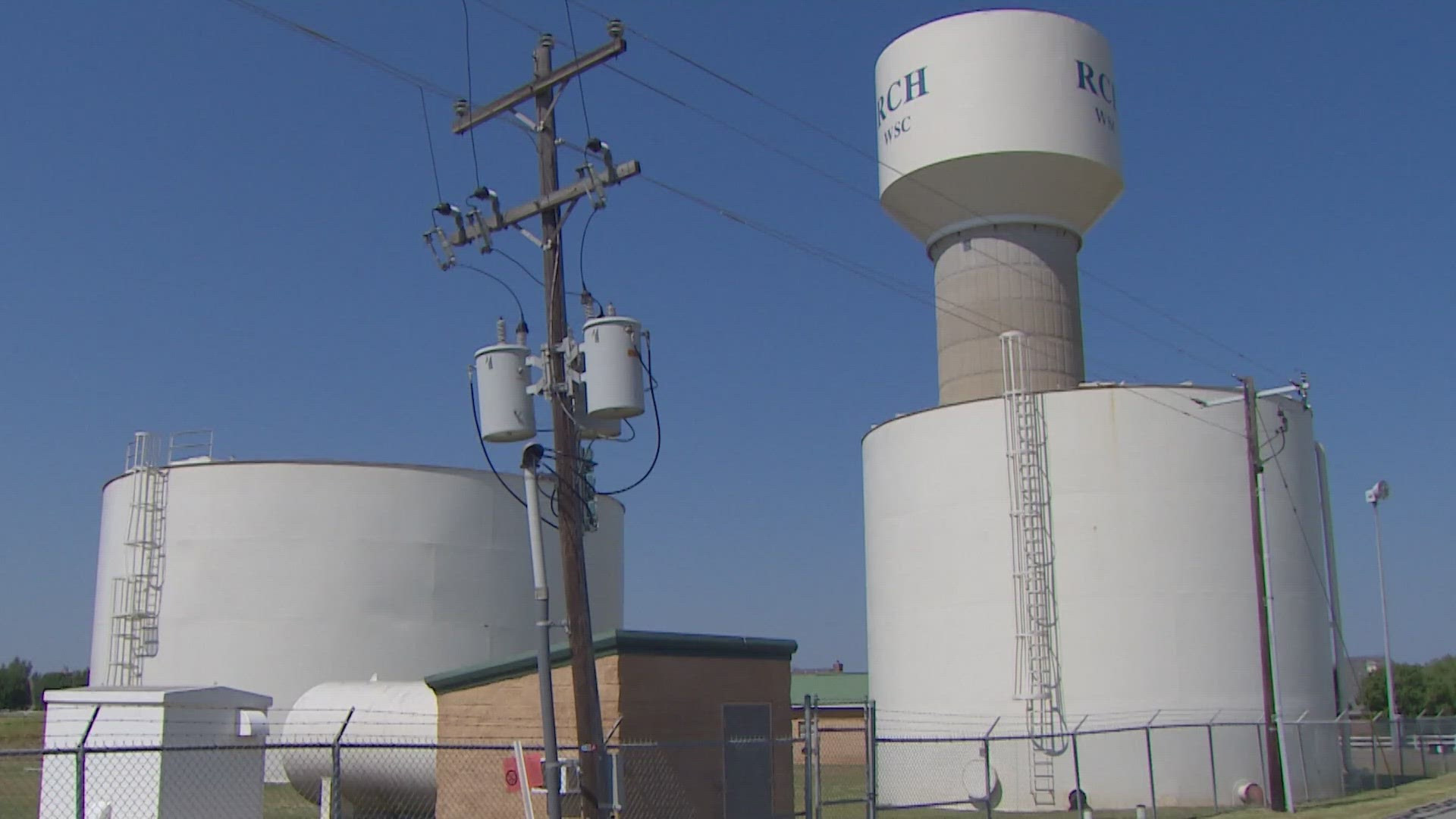 A Texas city is running low on water supply; supplier blames resident ...